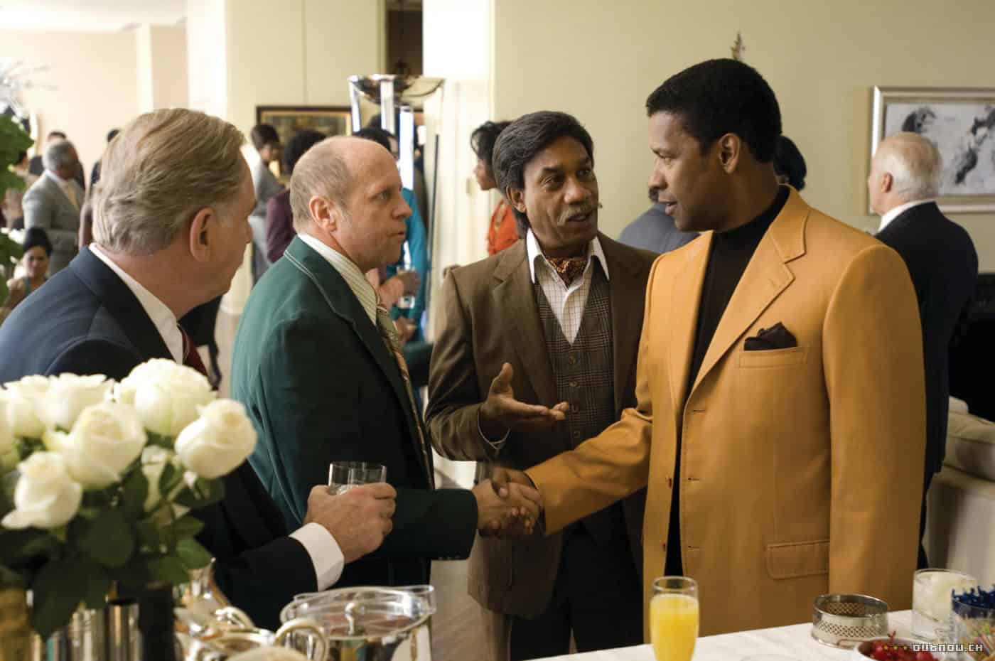 10 Legendary Gangster Movies Every Movie Buff Should See | UBGurukul